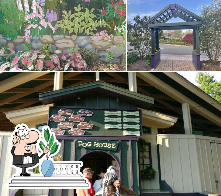 Pond House Cafe, West Hartford - Restaurant menu, prices and reviews