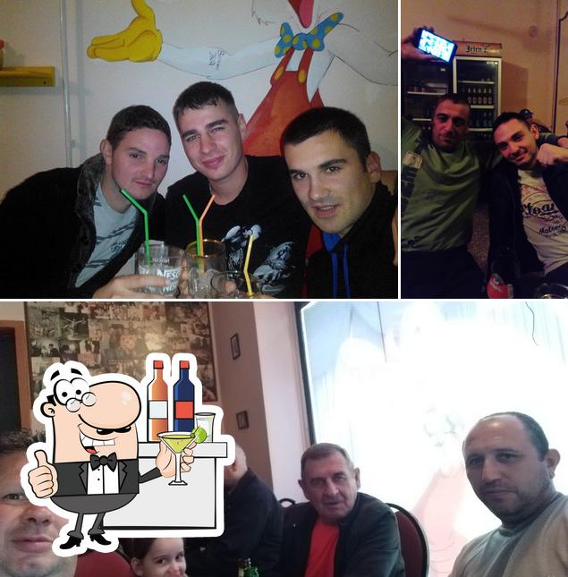 Zeka Rodžer cafe, Inđija - Restaurant reviews