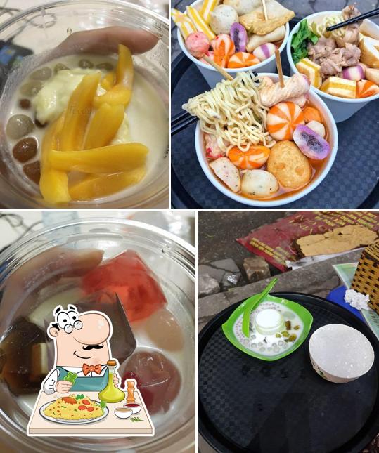 Funny Monkey - Chè, Trà chanh giã tay và Bánh đồng xu, Hanoi, 490 P. Xã ...
