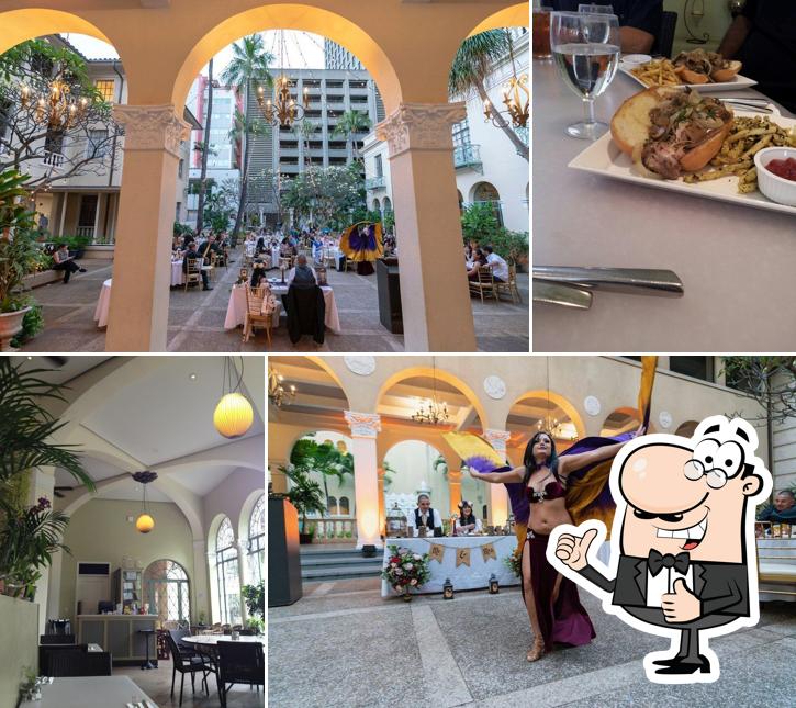 Café Julia Hawaii, Honolulu - Restaurant menu, prices and reviews