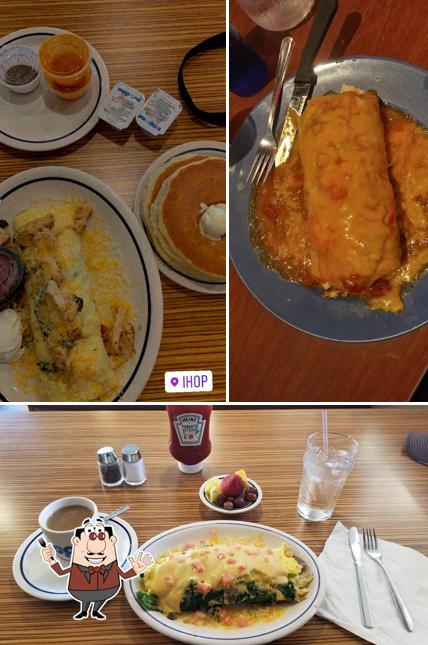 IHOP, 1595 S Colorado Blvd in Denver - Restaurant menu and reviews