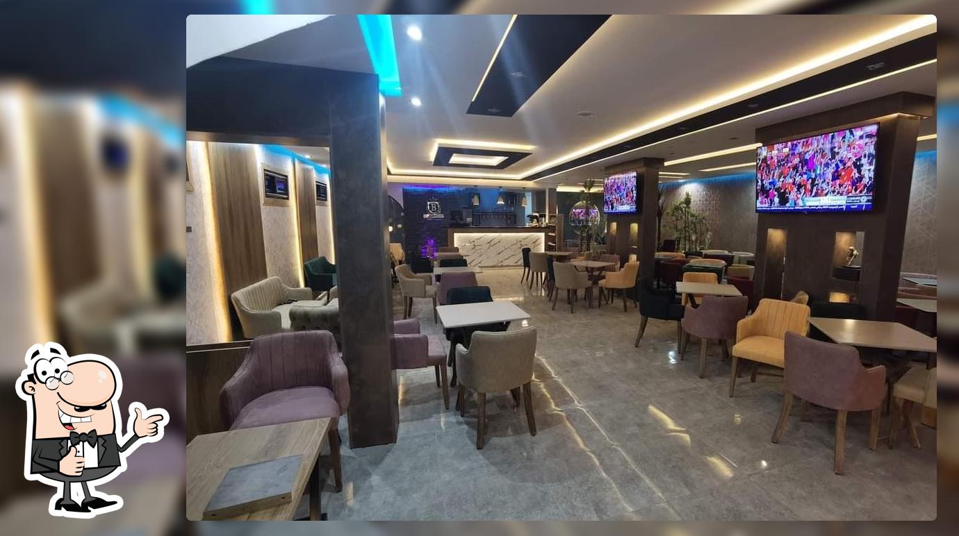 the boss vip café resto cafe, Den Den