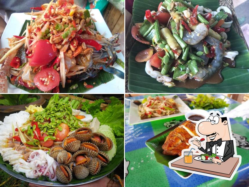 ร้านทรายเงิน อาหารอิสาน Thai Isan Food Restaurant, Samnak Kham ...