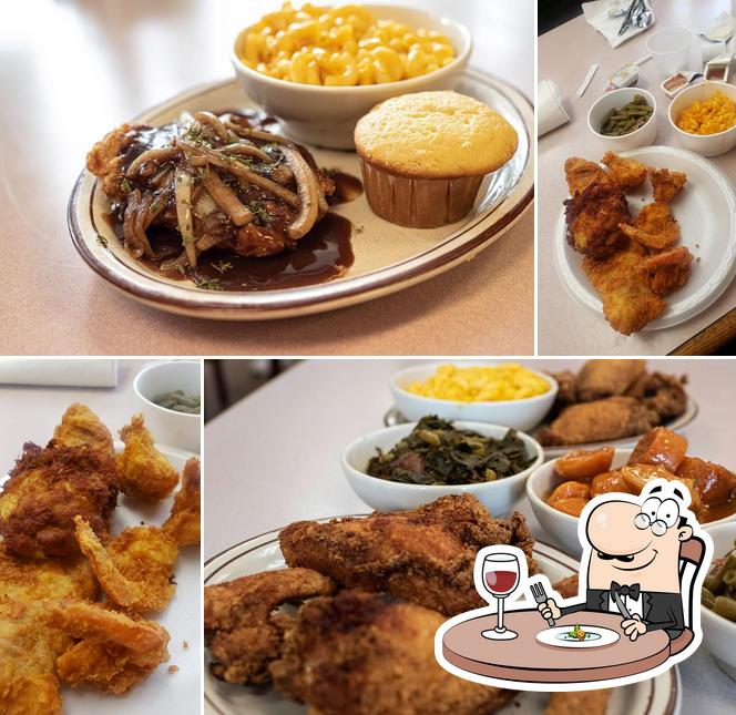 Corey's Chicken Shack, Williamsburg - Restaurant menu, prices and reviews