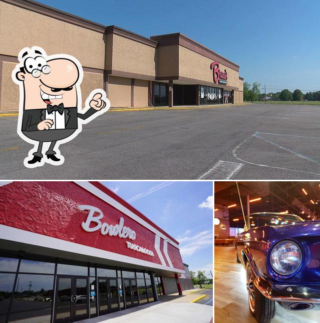 Bowlero Tuscaloosa in Tuscaloosa - Restaurant menu and reviews
