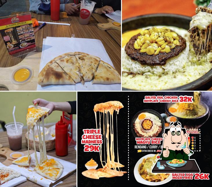 Mastercheese Pizza restaurant, Surabaya - Restaurant reviews