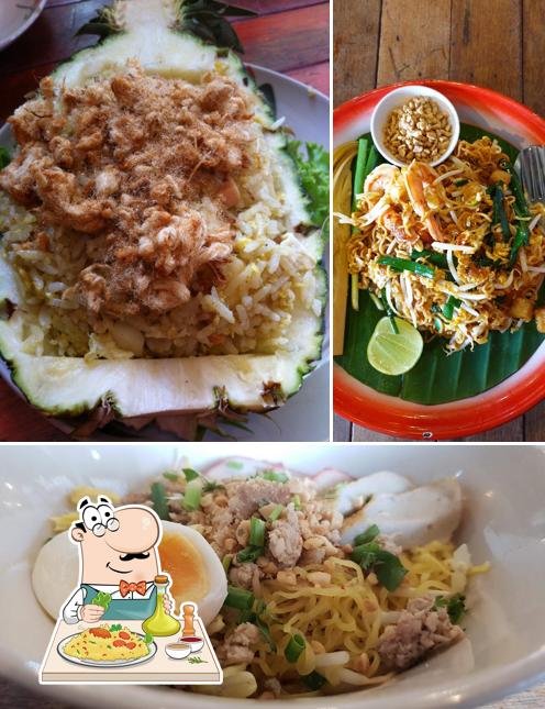 Kuai Tieu Khai Yion Yook, Bangkok - Restaurant menu, prices and reviews
