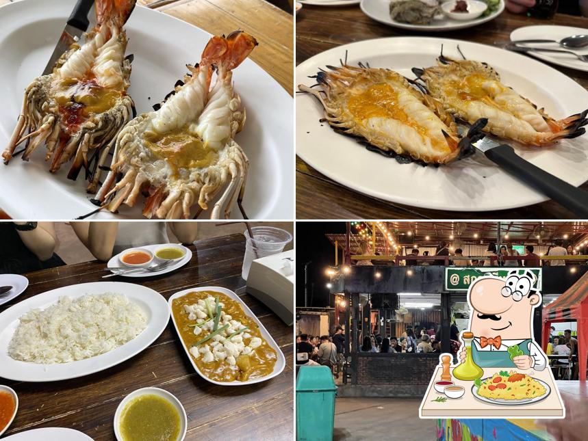 Staneemeehoi restaurant, Bangkok, 11 Prasert-Manukitch Rd - Restaurant ...