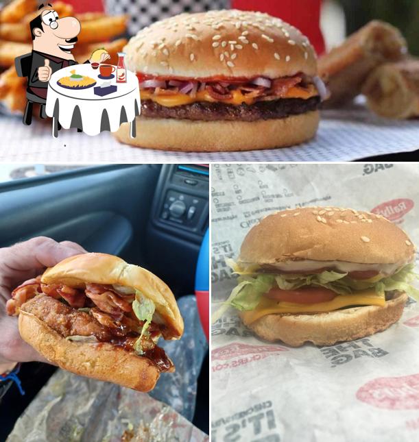 Rally's, 6022 W Jefferson Blvd in Fort Wayne - Restaurant menu and reviews