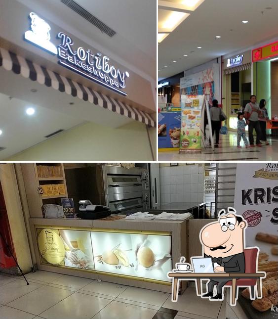 Best restaurants in OPI Mall - Restaurant Guru