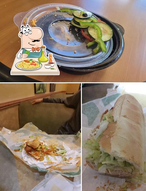 Subway, 1212 E Holly Blvd in Brandon - Restaurant menu and reviews