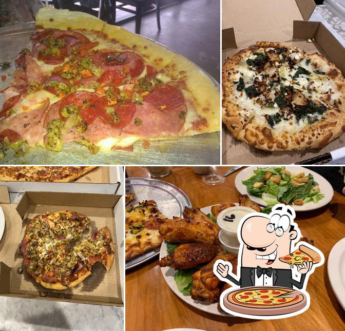 Mariano's Italian Eatery, 12287 US-90 in Luling - Restaurant reviews