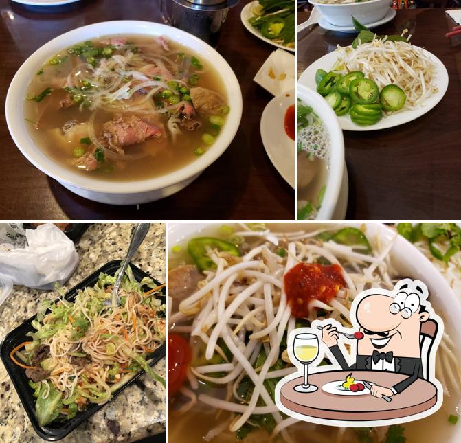 Top 5 restaurants with chicken salads in Severna Park, october 2025 ...