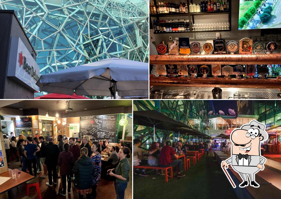 Beer DeLuxe Fed Square, Federation Square, Flinders St in Melbourne ...