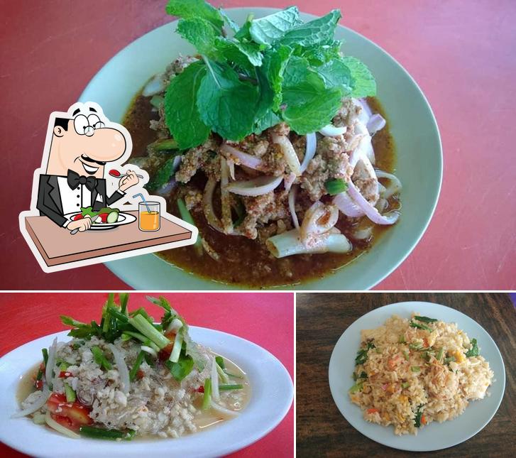 น้องแหม่มไก่ทอดอิสลาม restaurant, Kathu - Restaurant reviews