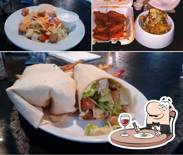 Chuggers Bar & Grill, Streetsboro - Restaurant menu, prices and reviews