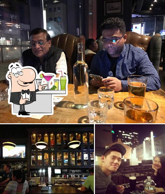 The Fox & Fiddle, 102 John St in Toronto - Restaurant reviews