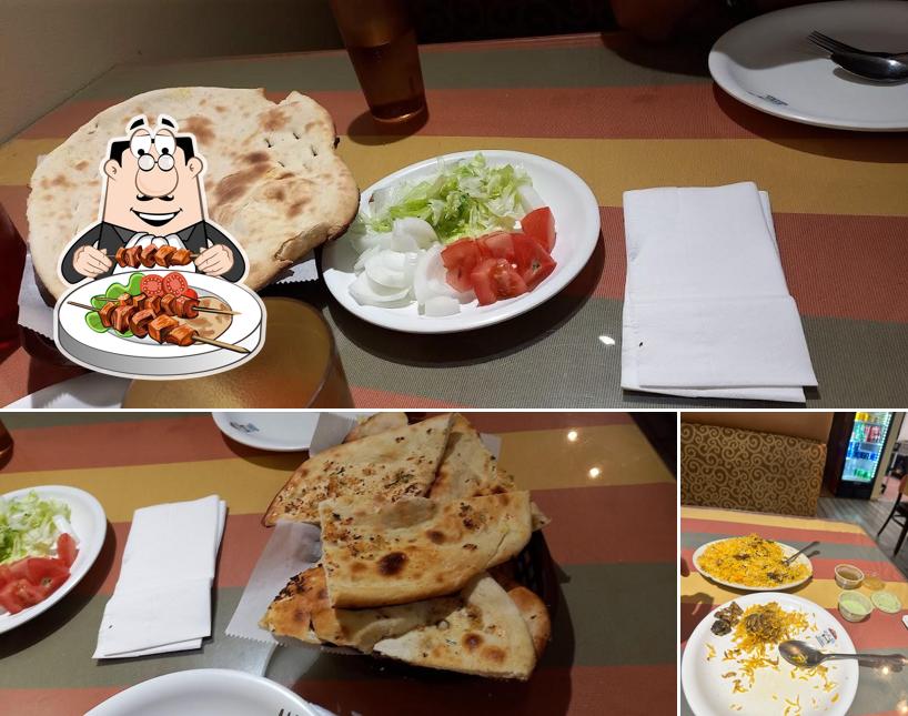 Al Halal Zaiqa Restaurant, Chicago - Restaurant menu, prices and reviews