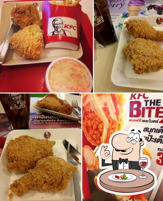KFC restaurant, Bangkok, ซอย สีหบุรานุกิจ 17 Sihaburanukit Rd