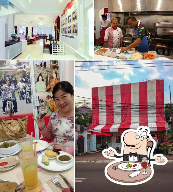 Resto Teras Istana restaurant, South Jakarta, Jl. Bintaro Raya No.9 1 ...