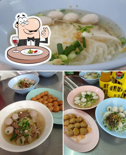 เฮงกี่ ลูกชิ้นน้ำใส (หัวหิน) Heng Ki (Hua Hin), Bangkok - Menú del ...