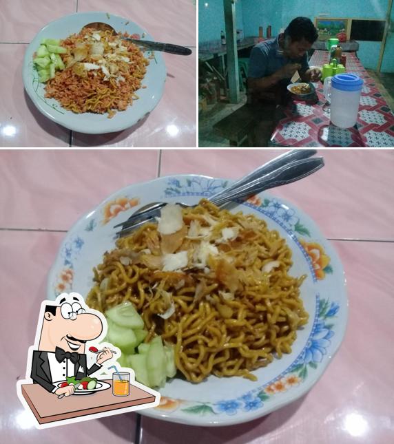 Mie & Nasi Goreng Pak.Manto, Indonesia - Restaurant reviews
