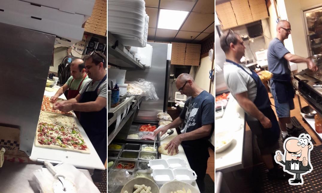 Village Pizza in West Springfield - Restaurant menu and reviews