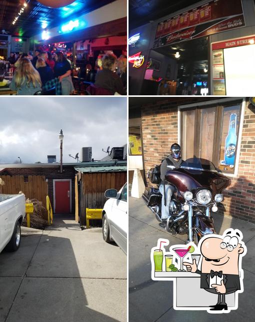 Main Street Saloon, Akron - Restaurant menu, prices and reviews