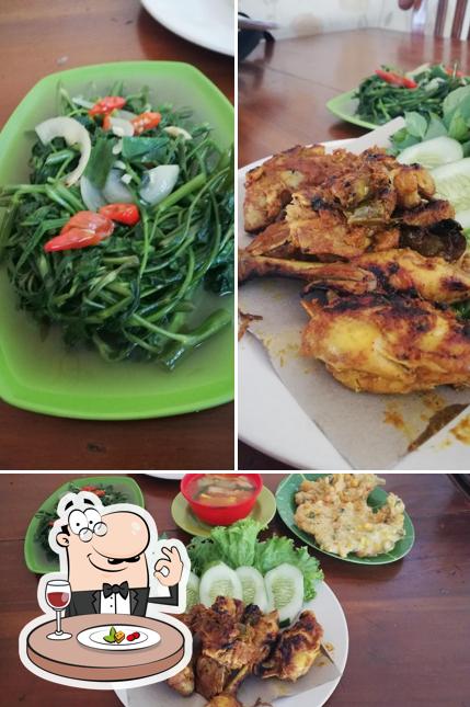 Rawamangun Roasted Chicken restaurant, East Jakarta, Jl. Cipinang Baru ...