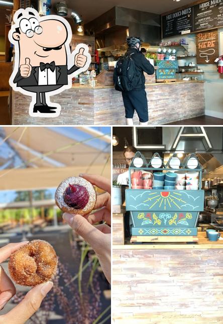 Pip's Original Doughnuts & Chai in Portland - Restaurant menu and reviews