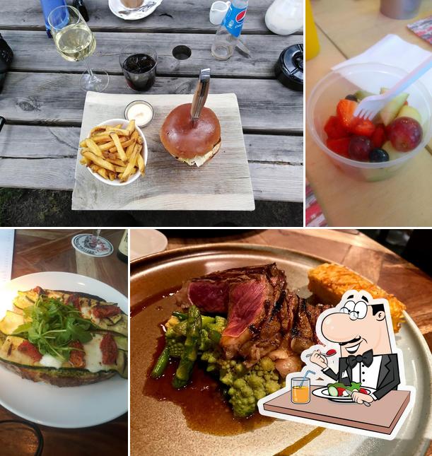 Best crispy duck in Rotterdam restaurants, spring 2024 - Restaurant Guru