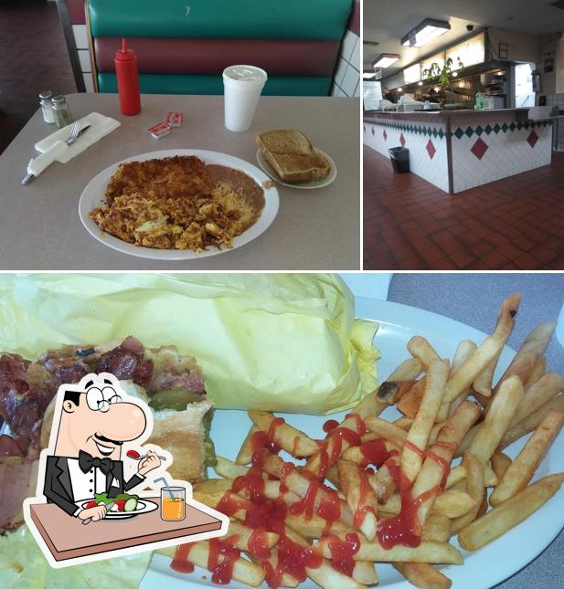 Louis Place Burgers, Long Beach - Restaurant menu, prices and reviews