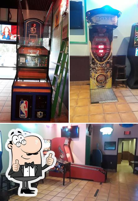 Bobalouie's Grille & Sports Garden in Tampa - Restaurant menu and reviews