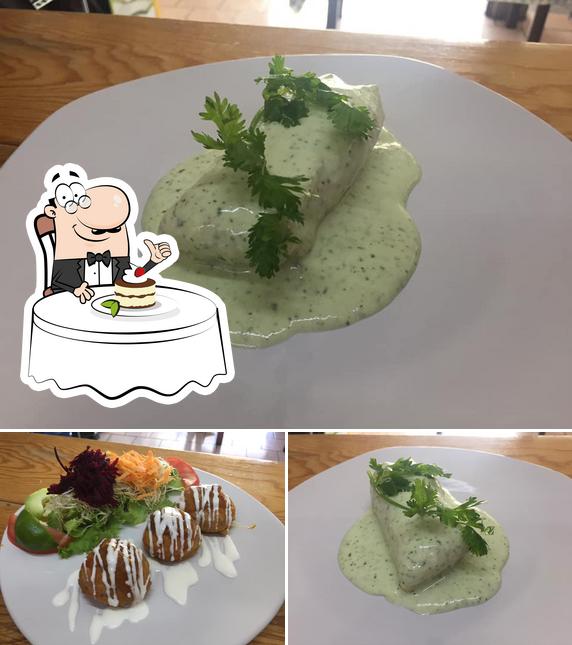 Puro mexicano restaurant, Los Olvera - Restaurant reviews