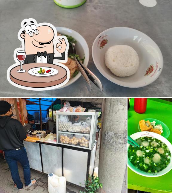 Bakwan Pak Dayat, Surabaya - Restaurant menu, prices and reviews