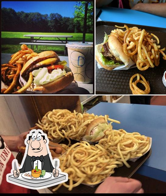 Skip's Snack Bar in Merrimac - Restaurant menu and reviews