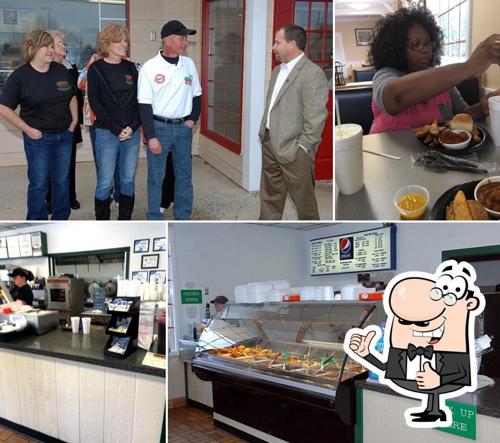 MOUNTAIN Fried Chicken, 1263 U.S. Hwy 70 SW in Hickory - Restaurant ...