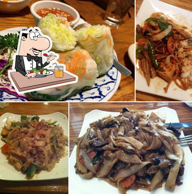 Dusit Thai in Nashville - Restaurant menu and reviews