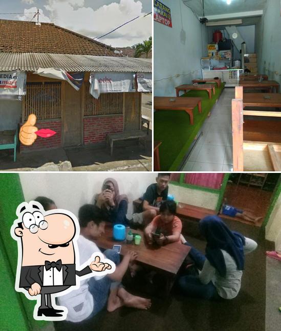 Barbarian Cafe, Kepanjen - Restaurant reviews