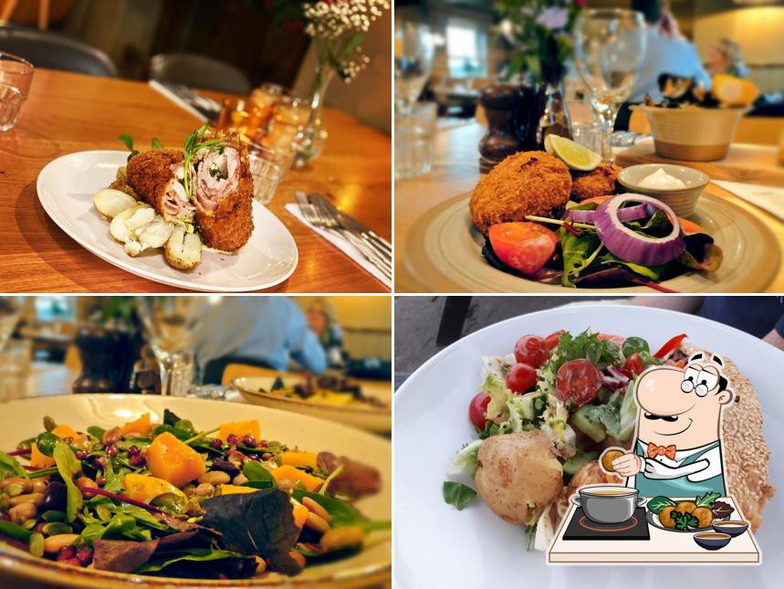 The Three Locks, Stoke Hammond - Restaurant menu, prices and reviews