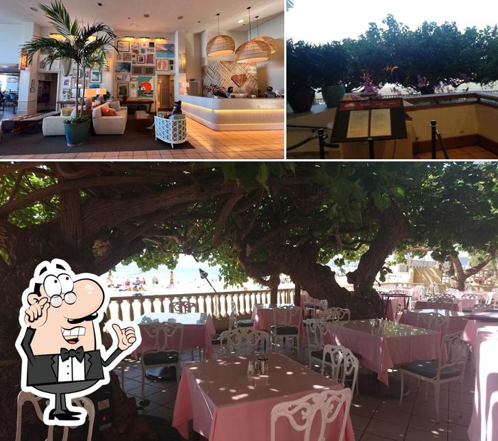 Hau Tree, Honolulu - Restaurant menu, prices and reviews