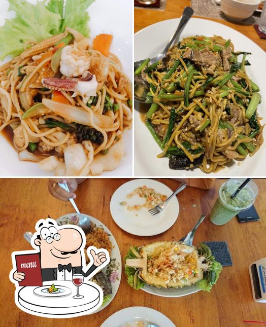 เดอะริชเฮ้าส์ The Rich House Cafe & Restaurant, Hat Yai - Restaurant ...