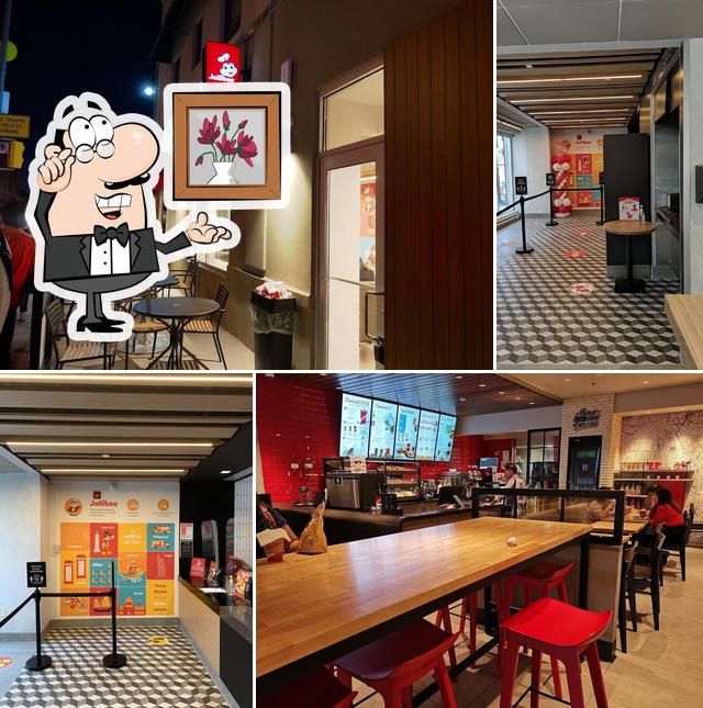 Jollibee, 2383 Yonge St in Toronto - Restaurant menu and reviews