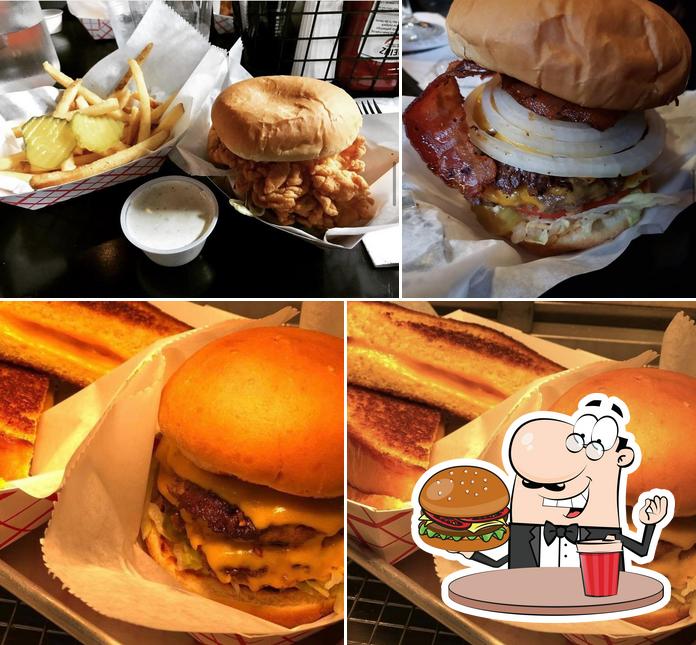 Grand Dad's Bar in Wyandotte - Restaurant menu and reviews