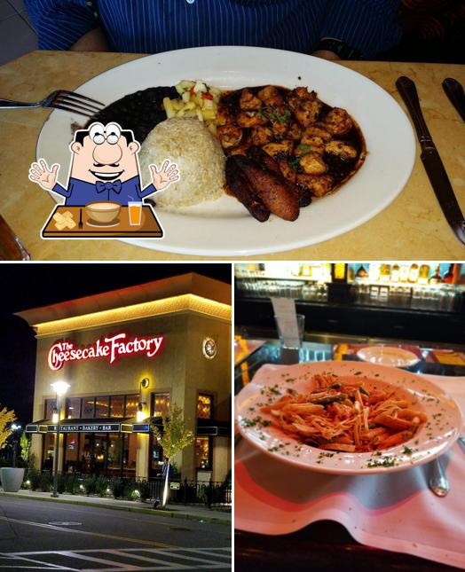 The Cheesecake Factory, 1701 Sunrise Hwy Space A25 in Bay Shore ...