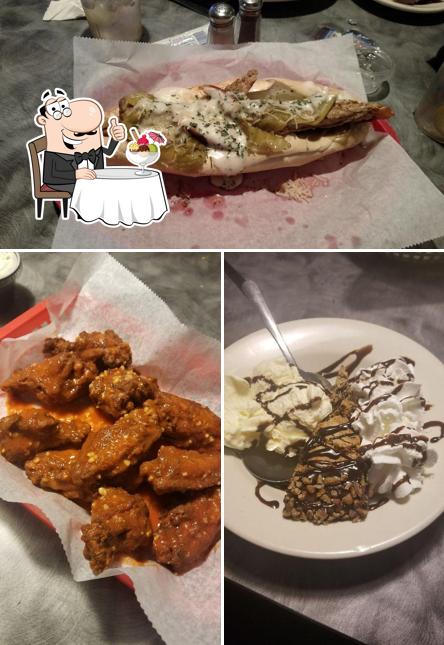 Trax Lounge, Youngstown - Restaurant menu, prices and reviews