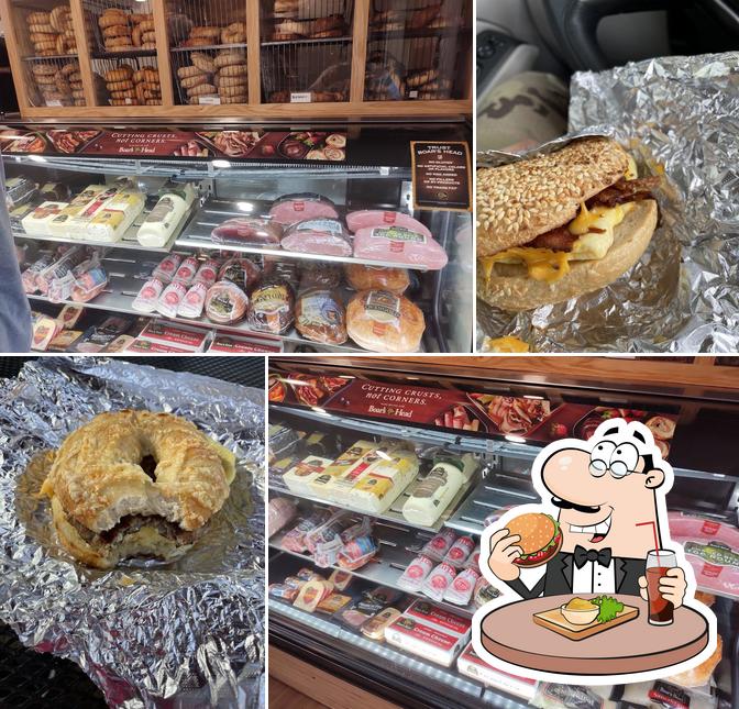 Lil' Market Deli & Bagelry, Ocean Springs - Restaurant menu, prices and ...