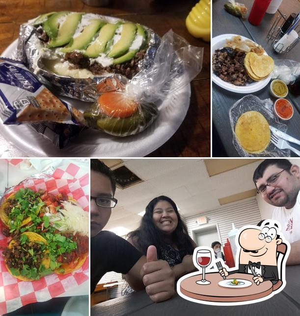 El Perron, Houston - Restaurant menu, prices and reviews