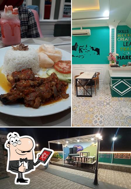 Chiara Keanu Chareem (CKC) Corner Perisai restaurant, Kartini ...
