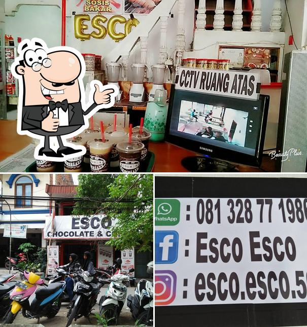 Esco Esco restaurant, Demak